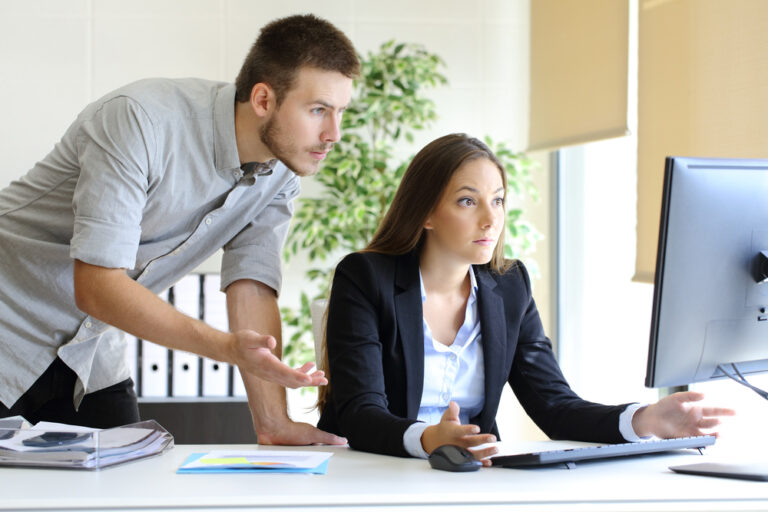 3 Signs Why Your Employees Can't Be Trusted - Catalyst For Business